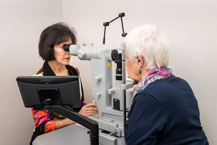 Technology - Conrad Eye Care
